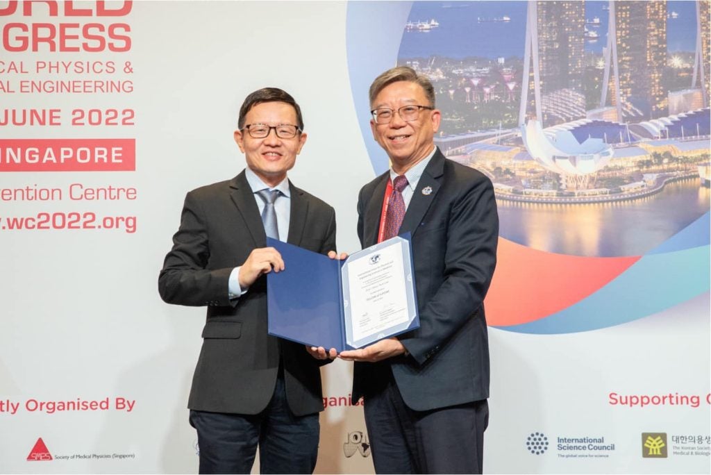 Professor Lim Chwee Teck honoured with IUPESM Fellowship at IUPESM ...